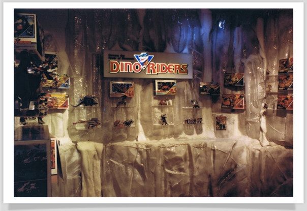 MUSEUM - Store Displays & Merchandising